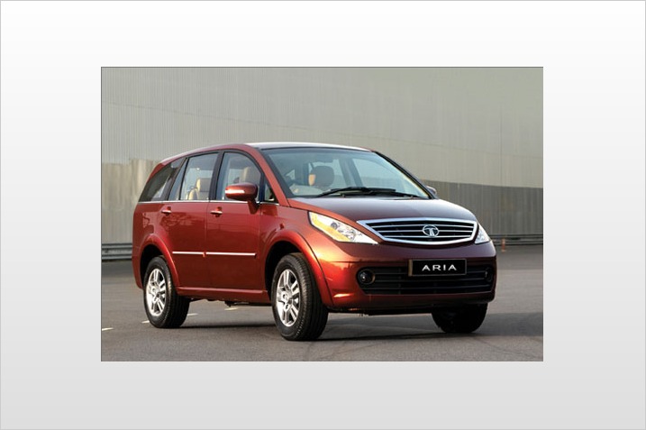 Tata Aria debuted at the 2010 New Delhi Auto Show - Techglimpse