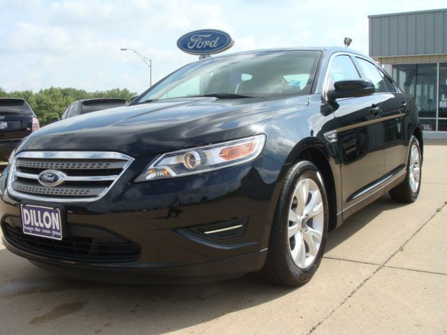 2011 Ford Taurus review - Techglimpse